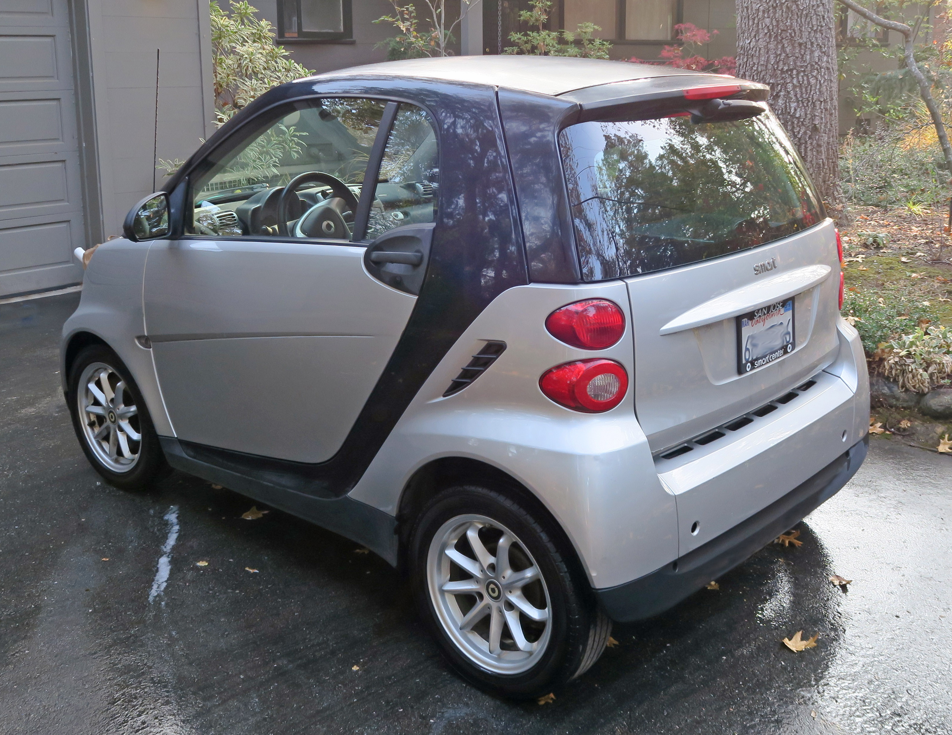For Sale: 2009 Smart Fortwo 2-Door Hatchback